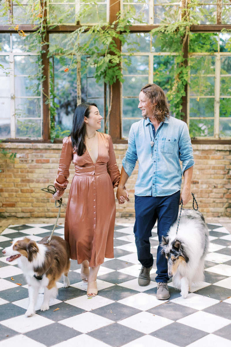 VW Bus Engagement at Sekrit Theater | Jamie & Kyle - dianabrewer.com